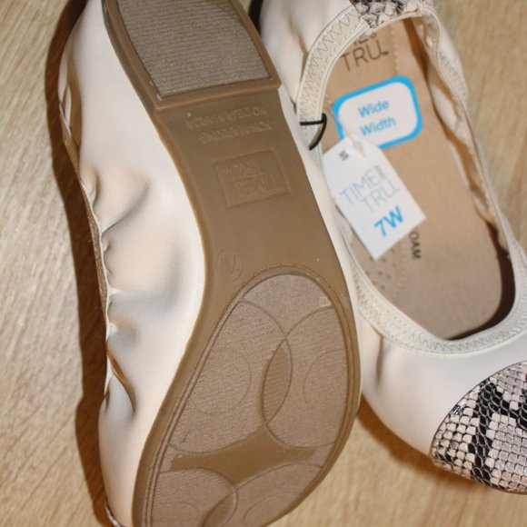 Time and Tru | Shoes | Time And Tru Ballet Flats Slip On Shoes Sz 7 ...